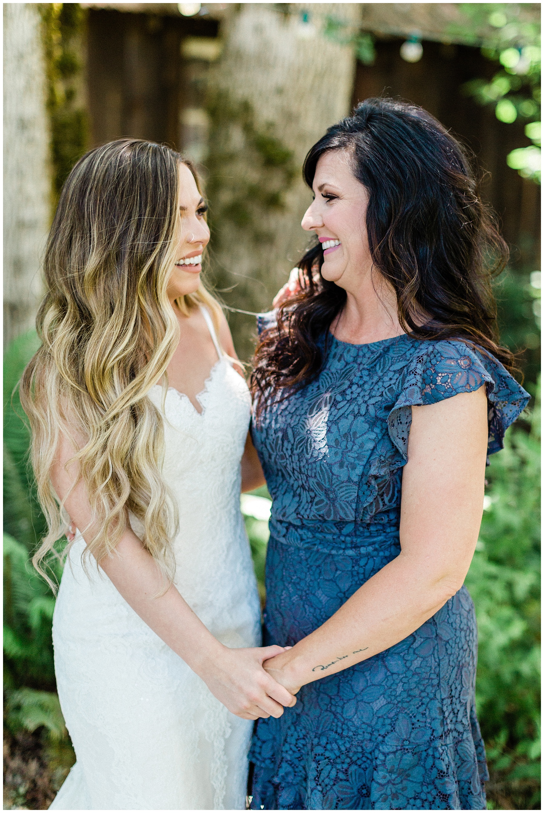 Bobby + Natalie Oregon Wedding - Ashley Cook Photography