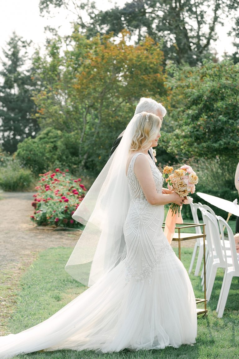 Oregon Gardens Wedding | Salem, Oregon | Joel and Liz